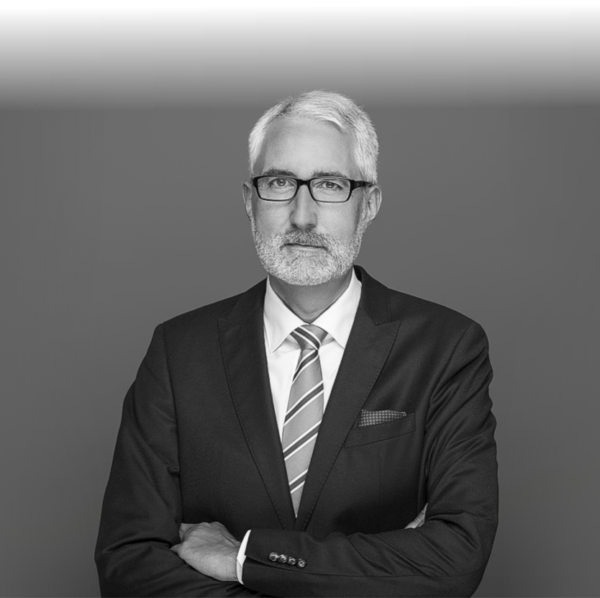 Start - Oliver Elzer